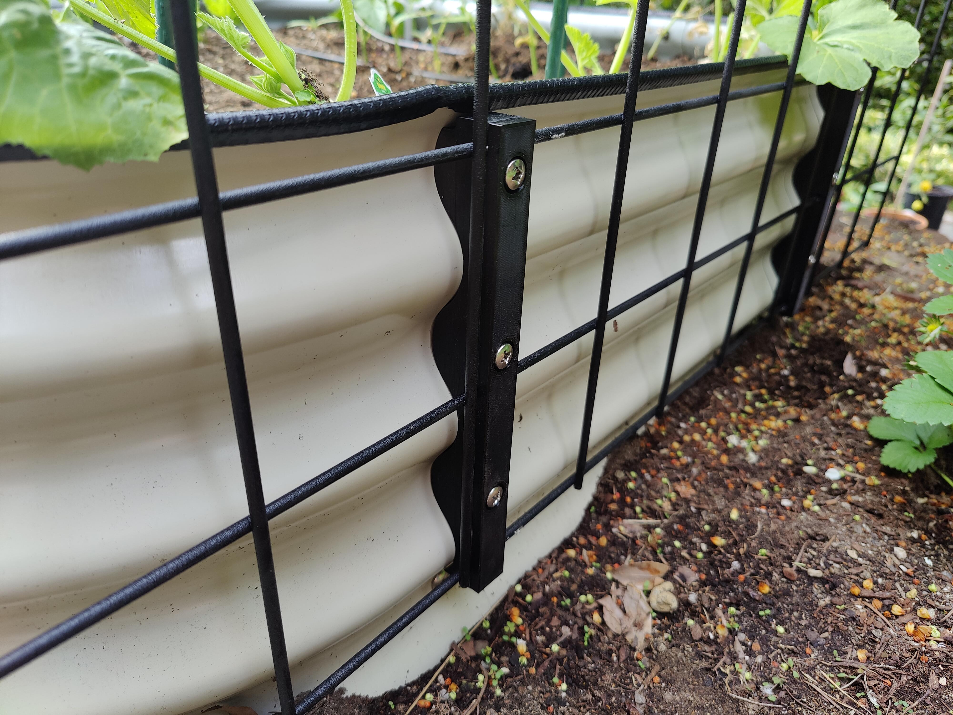 Vego Garden Wire Trellis Mounts by 1988kramer | Download free STL model ...