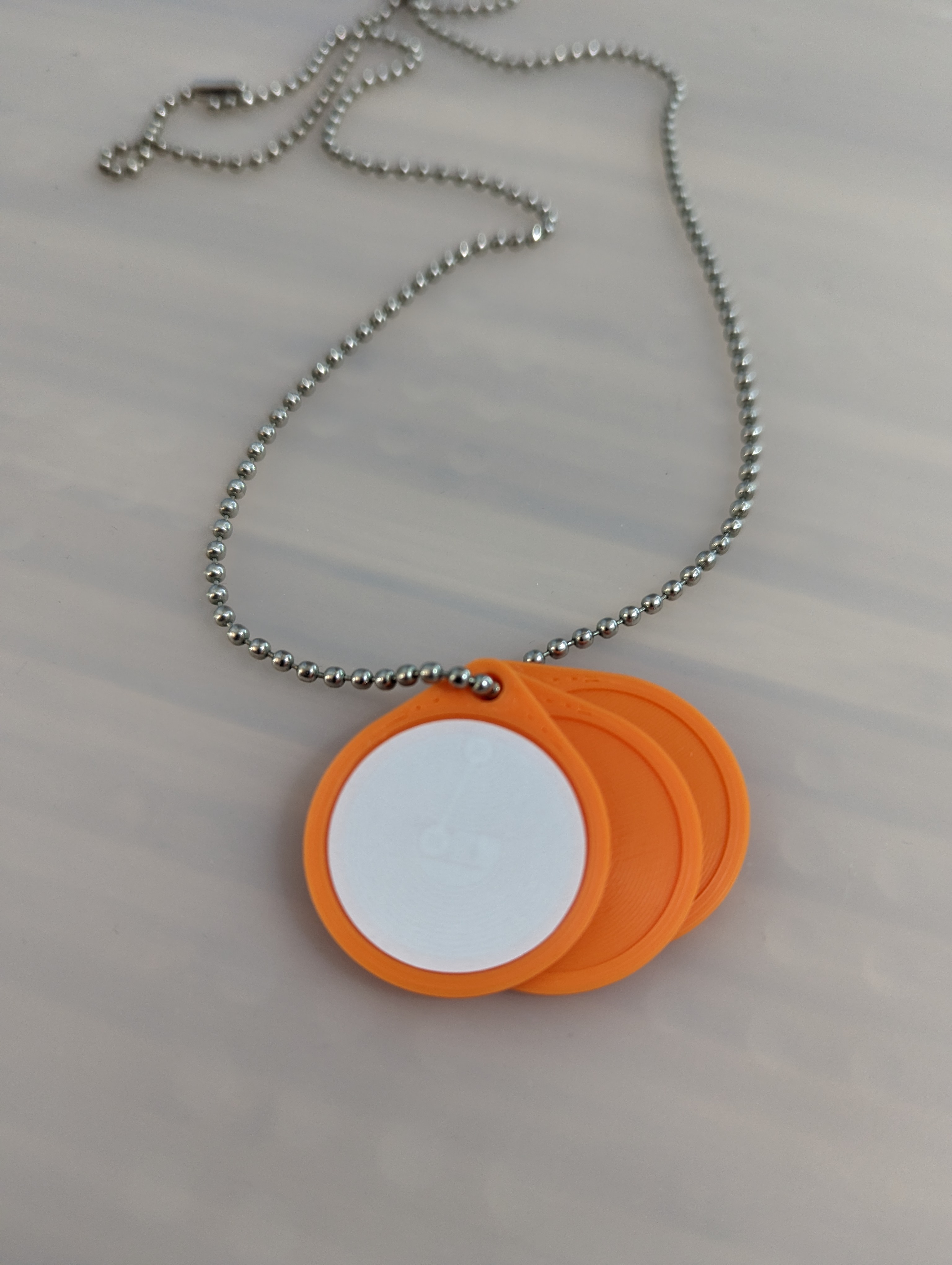 NFC Sticker Clip for Keyrings by Xtagon | Download free STL model ...