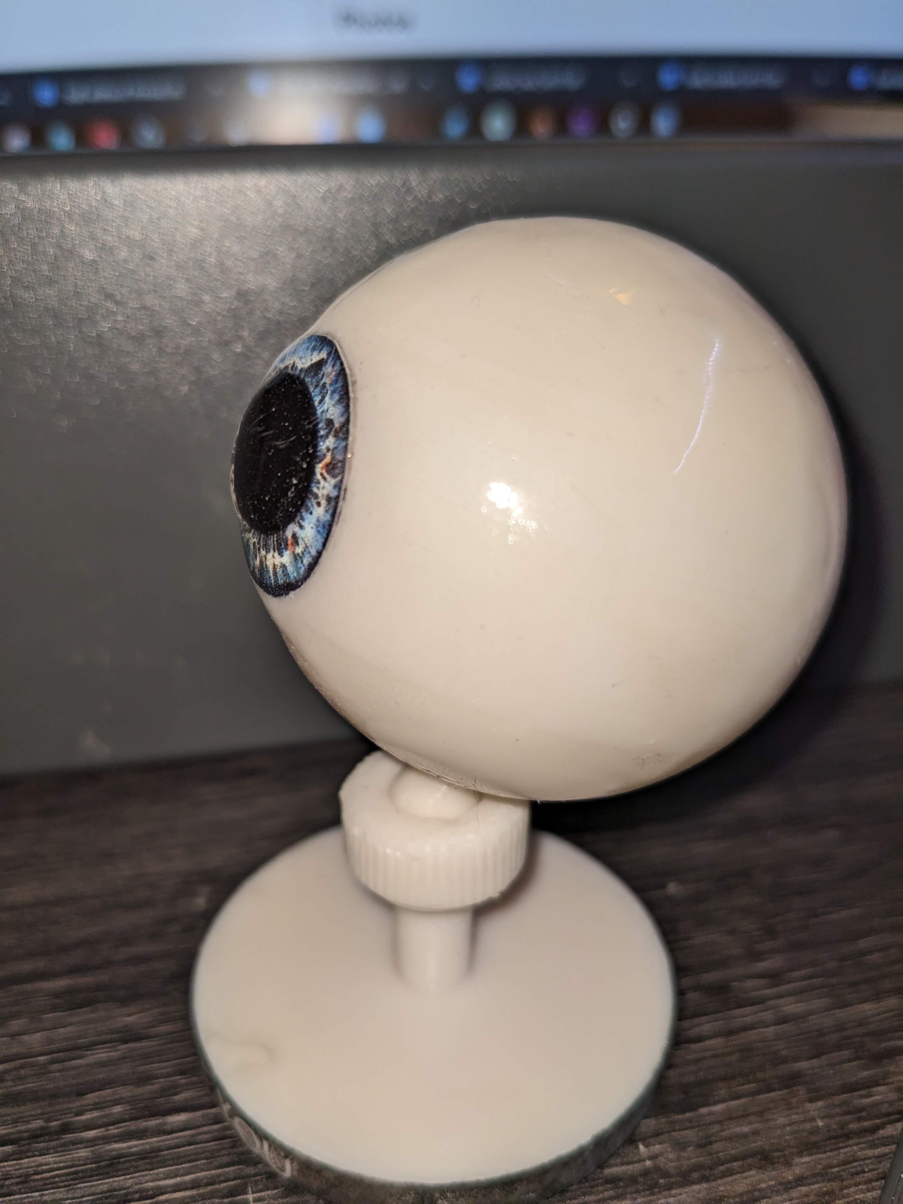 Creepy Eyeball on Swivel Mount by Adam Holland | Download free STL ...