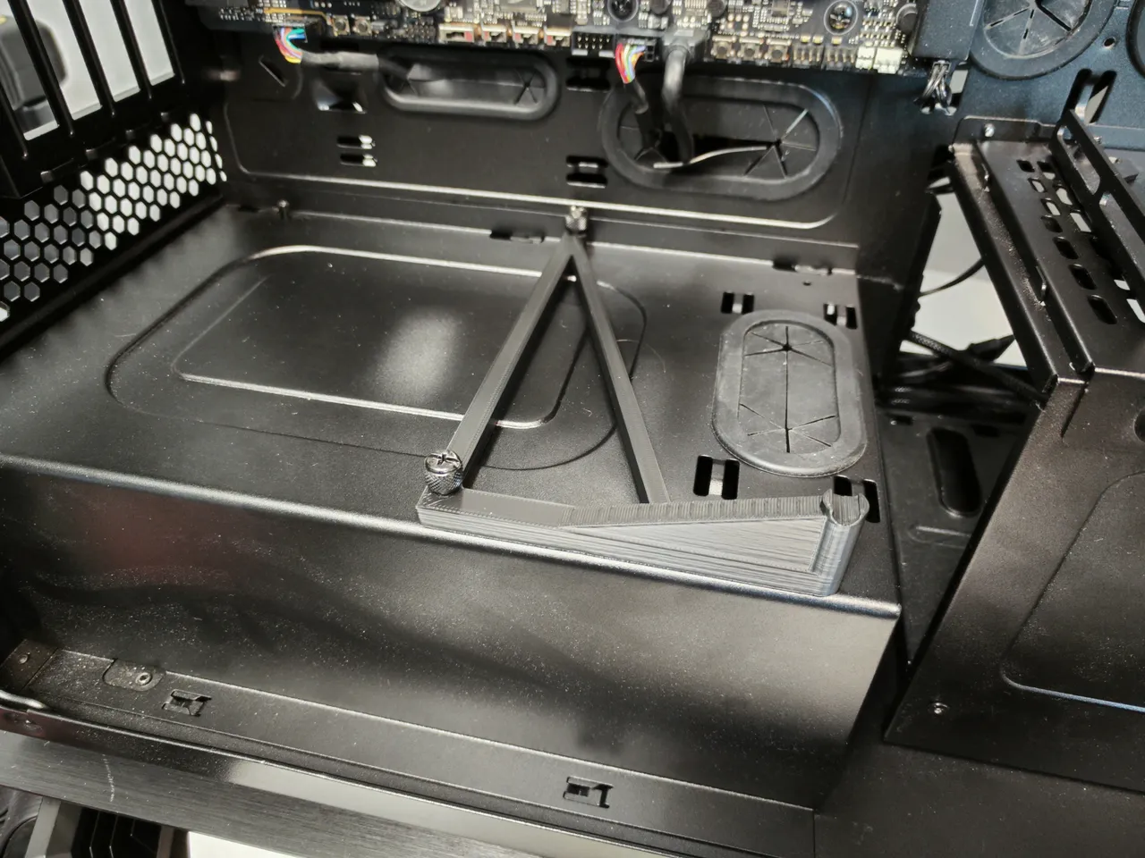 7900XTX Vertical Support Bracket by aaron | Download free STL model ...