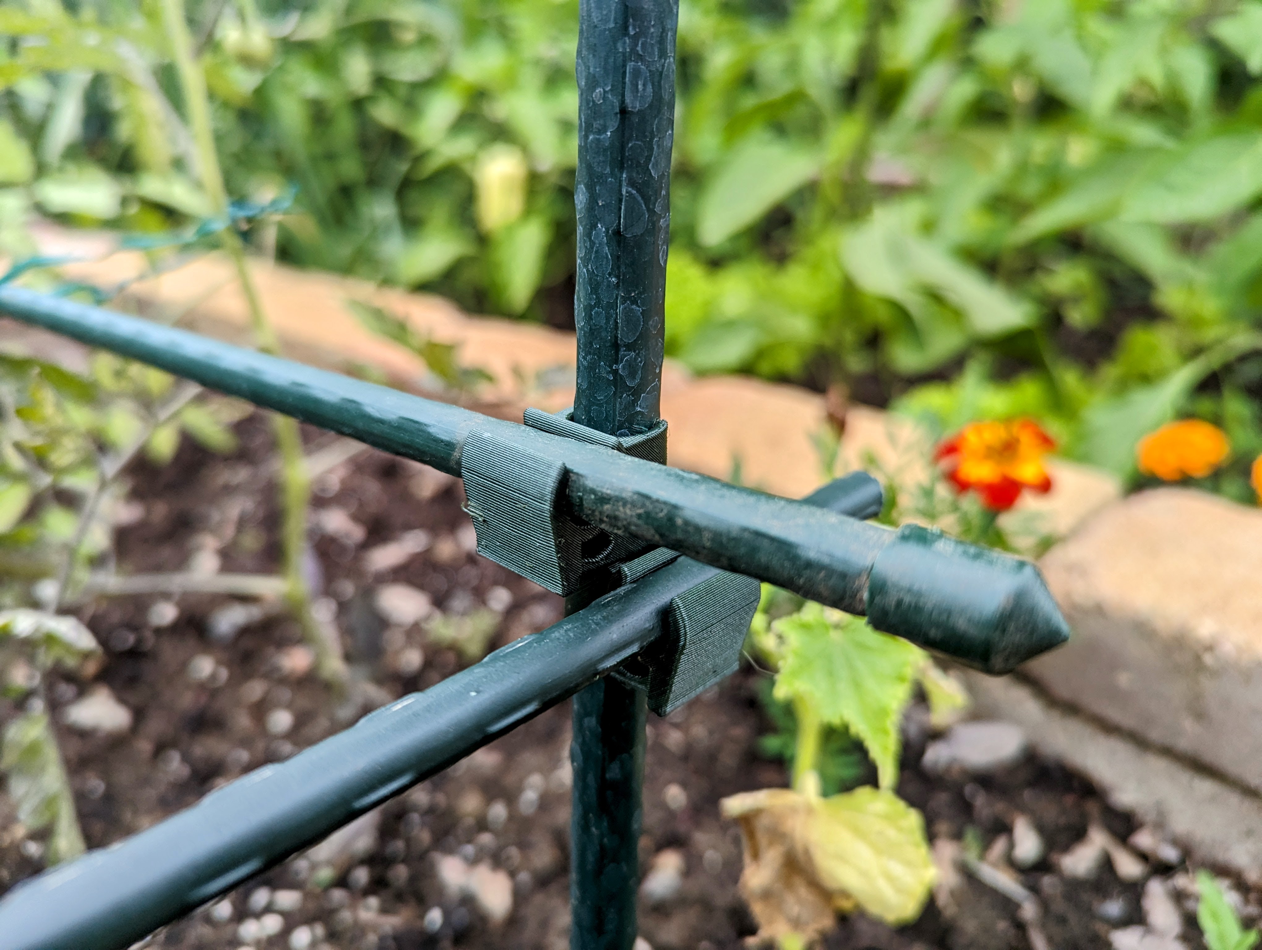 Garden stake/stick connector thingy by tokra | Download free STL model ...