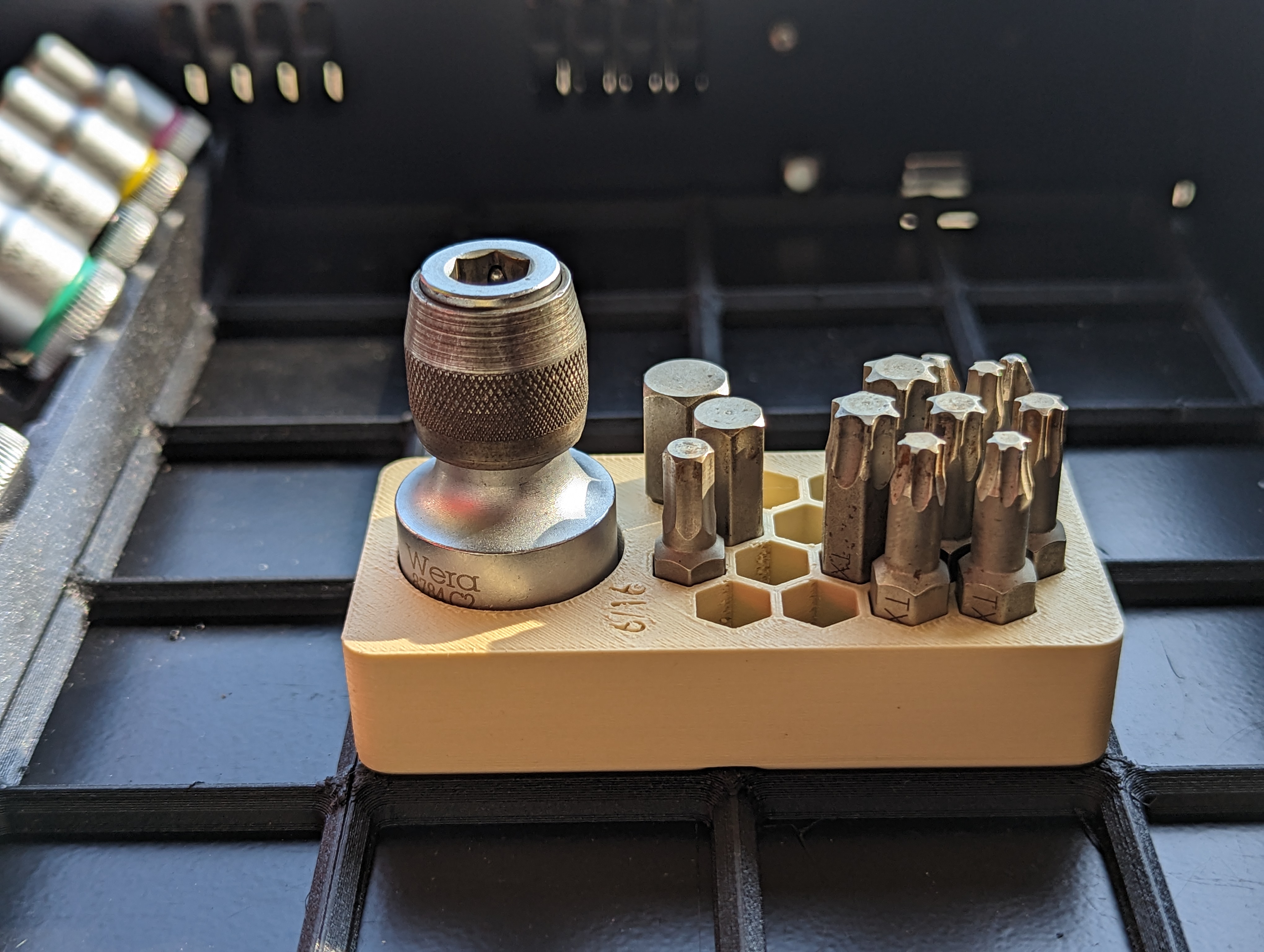 Gridfinity + Wera 5/16 Zyklop bit adaptor + 18 bits by MrStolarsky ...