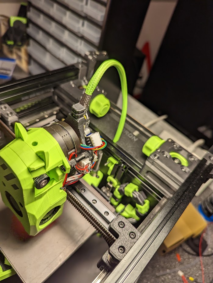 Voron V0.1 0.2 CANbus adapter mount by Schlonky | Download free STL ...