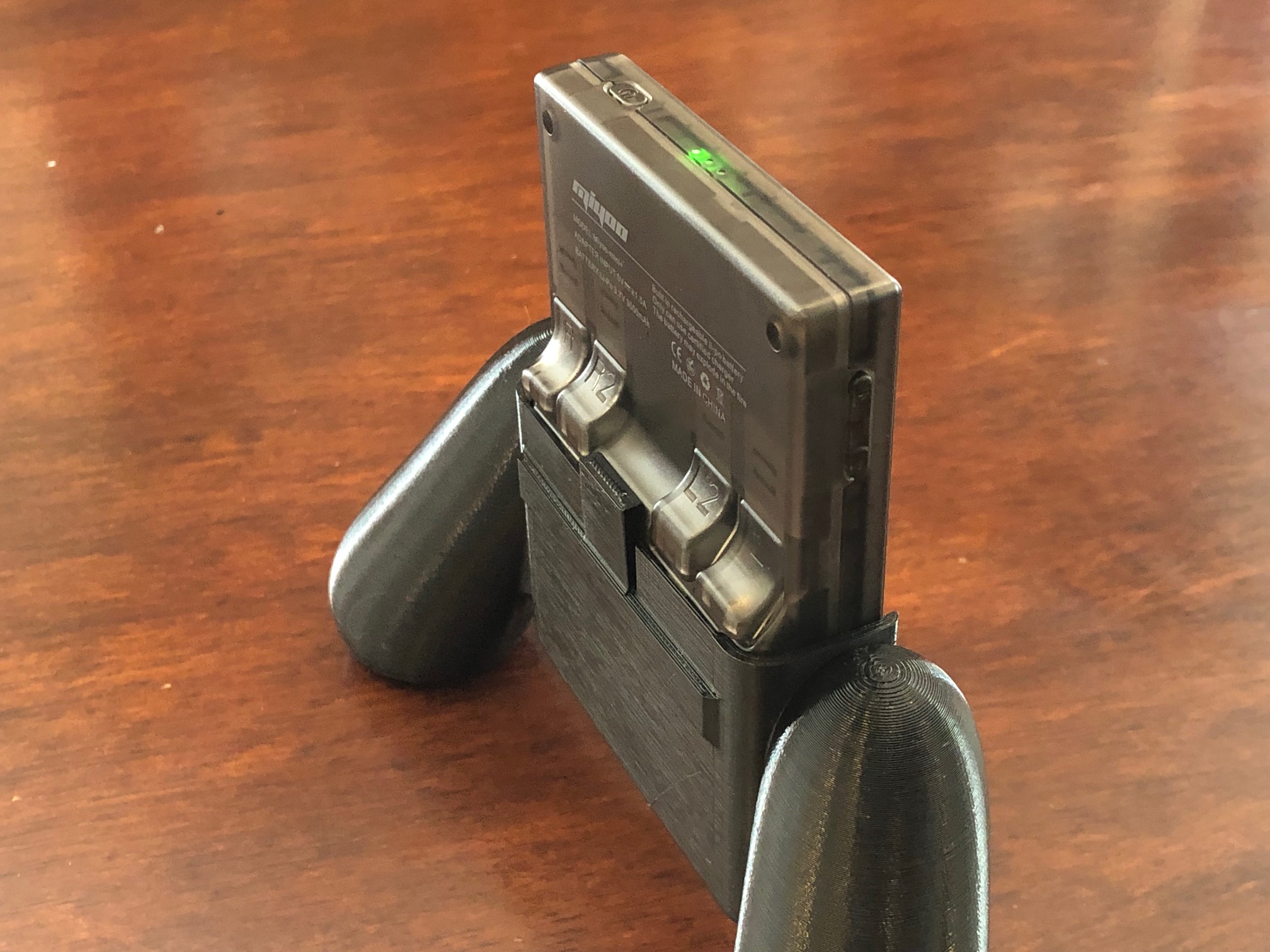 Miyoo Mini PLUS Grip + Stand by jrsone | Download free STL model ...