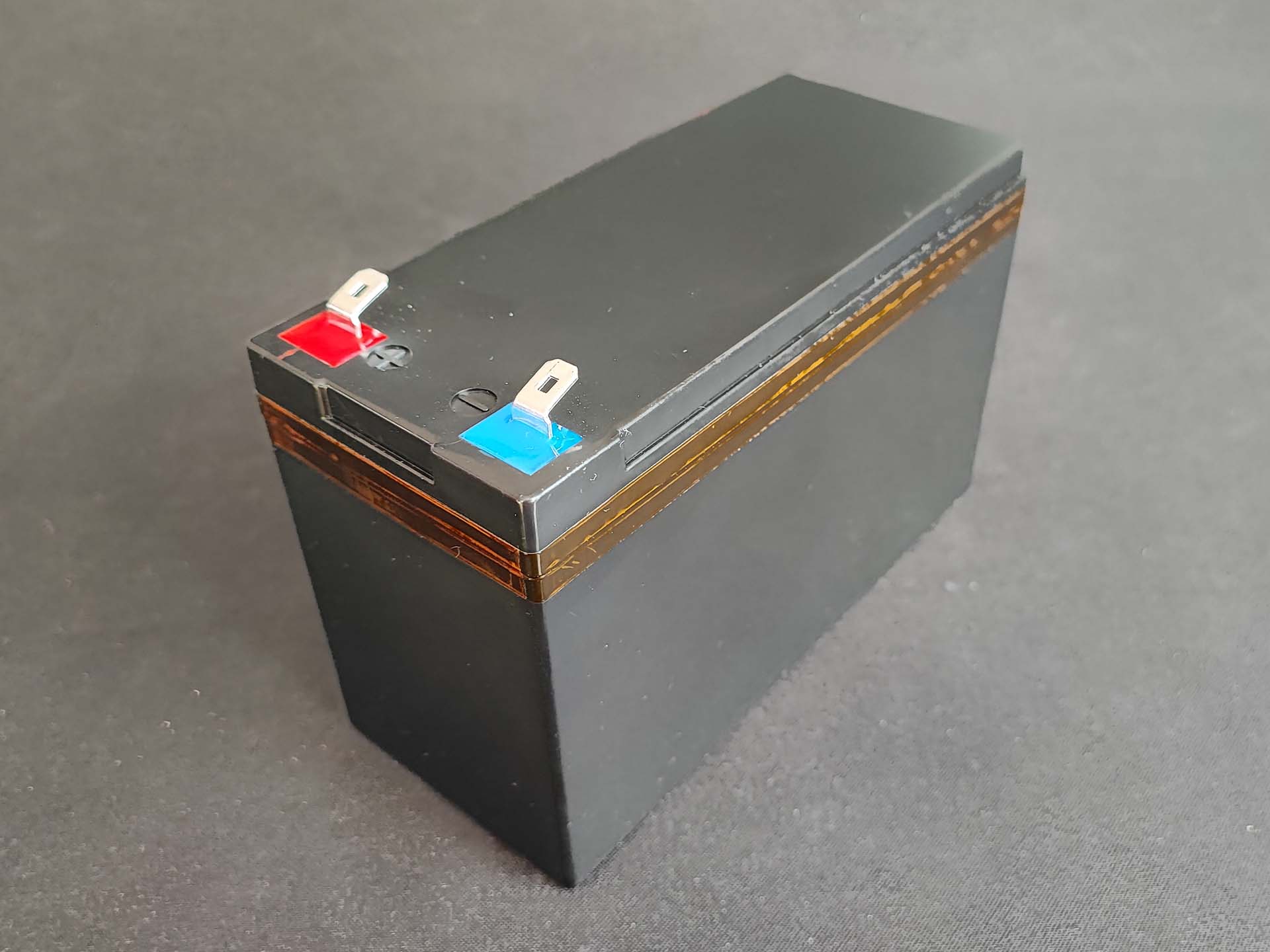 12V7A UPS LiFePo4 battery (4s1p & 4s2p) by Joza | Download free STL ...