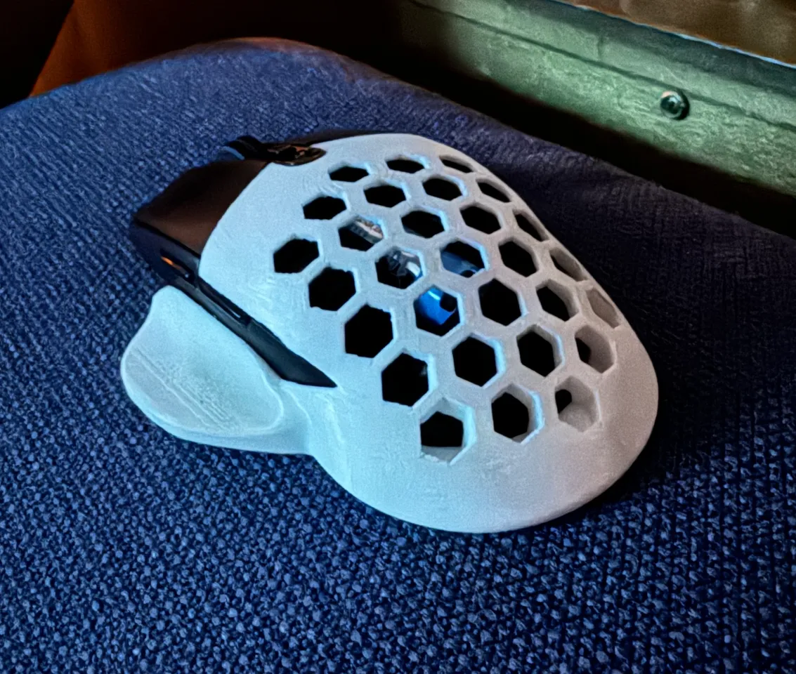 G305 Ergo battery case by Peterfn | Download free STL model ...