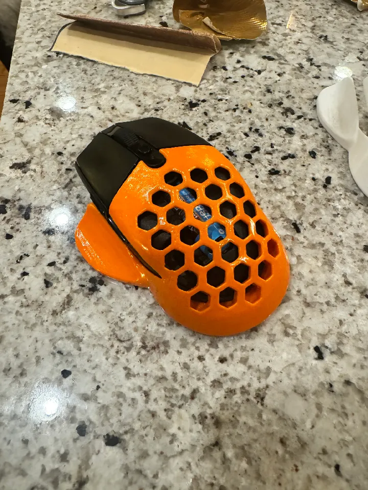 G305 Ergo battery case by Peterfn | Download free STL model ...