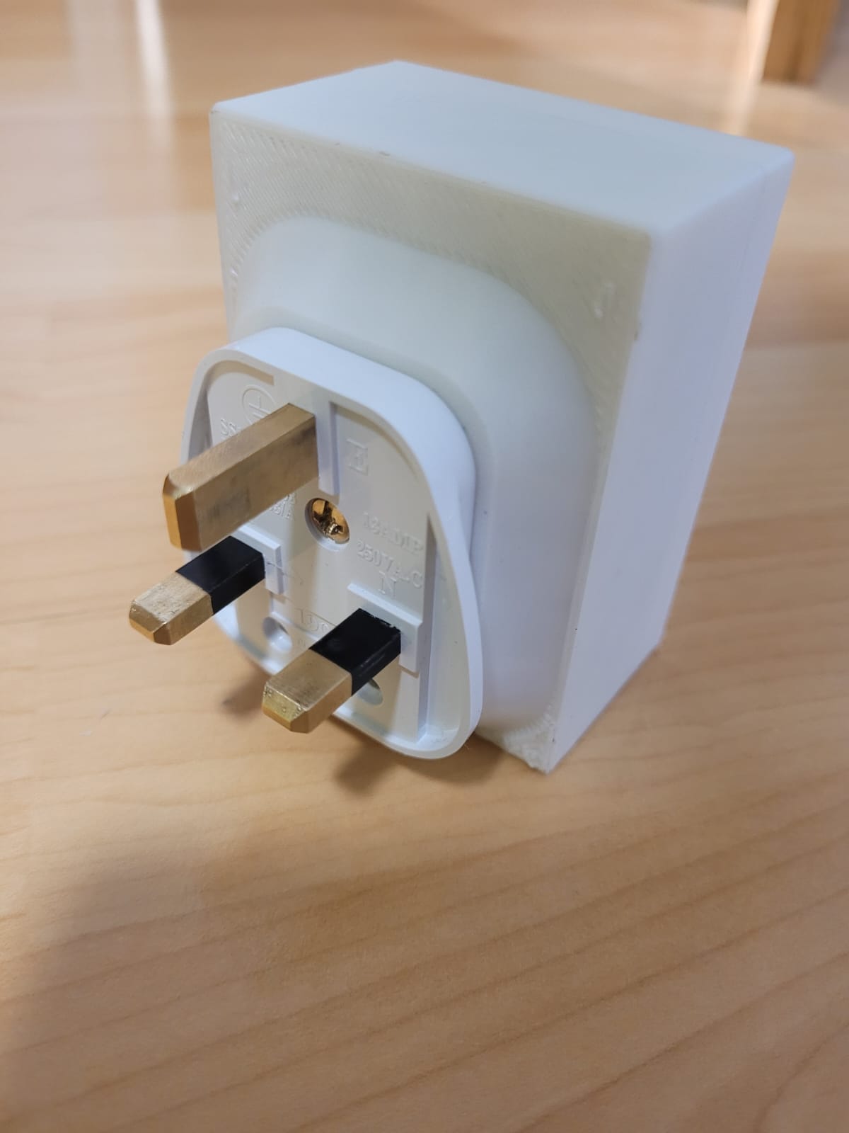 UK mains plug project box by Uni a | Download free STL model ...