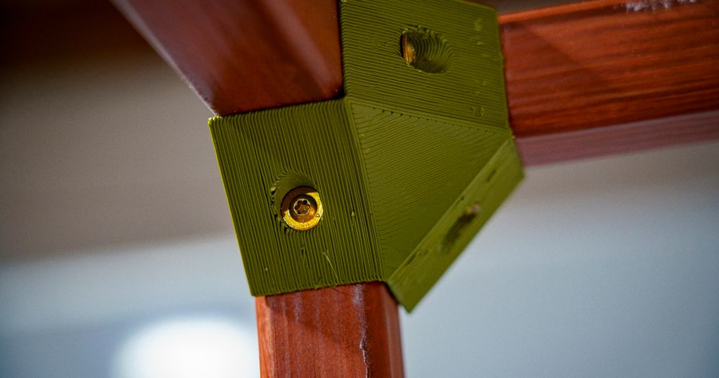 Corner brackets for simple square corner by BubsBuilds | Download free ...