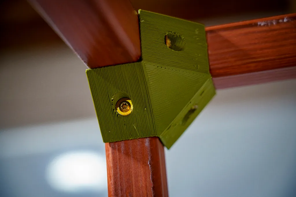 Corner brackets for simple square corner by BubsBuilds | Download free ...