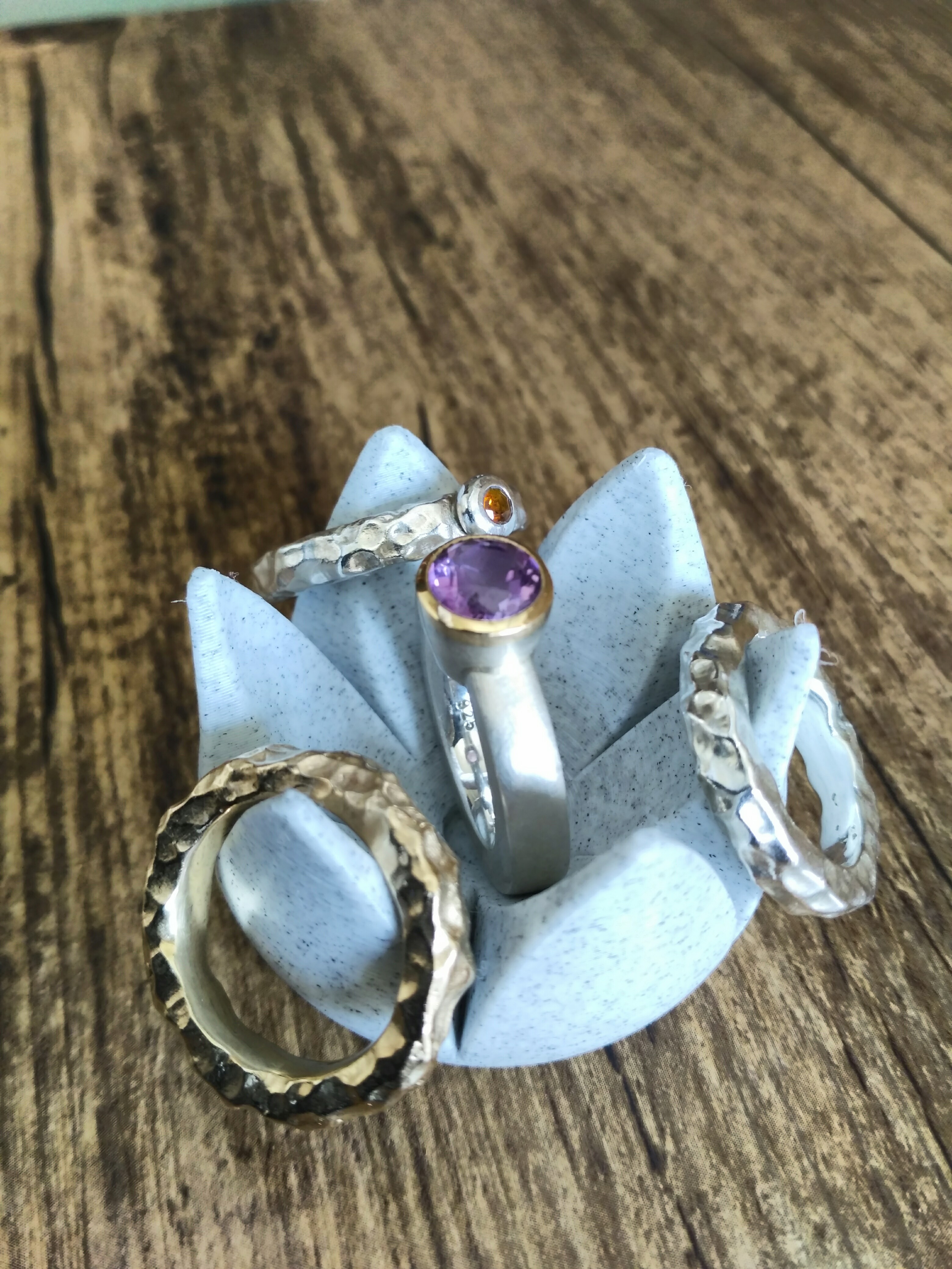 Ring holder as lotus flower. by Kitebuggy | Download free STL model ...