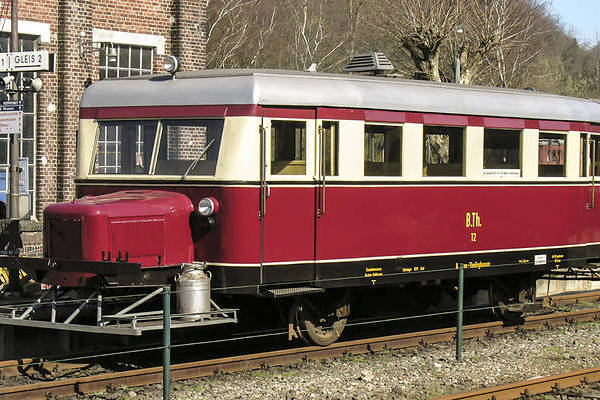 Wiesmar schienenbus adaptation to TT gauge. H0m scale railbus. by Radu ...
