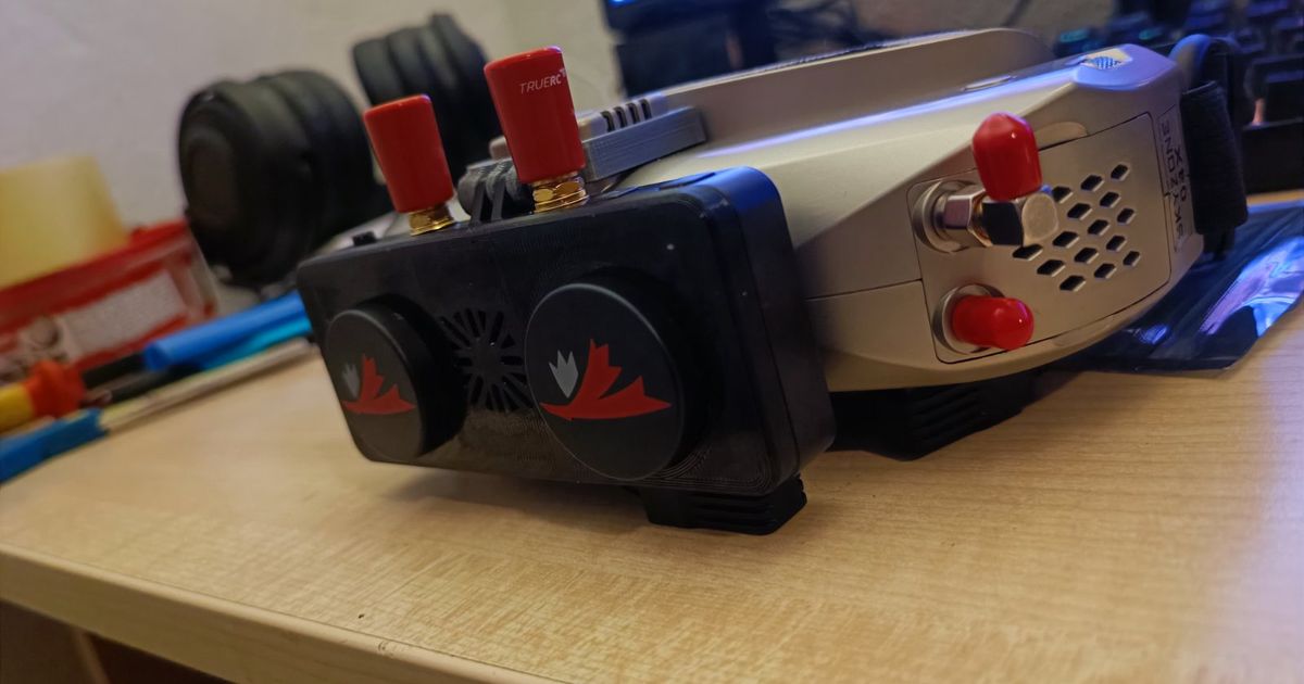 Walksnail vrx cover for TrueRC X-ari patch antenna by Jure | Download ...