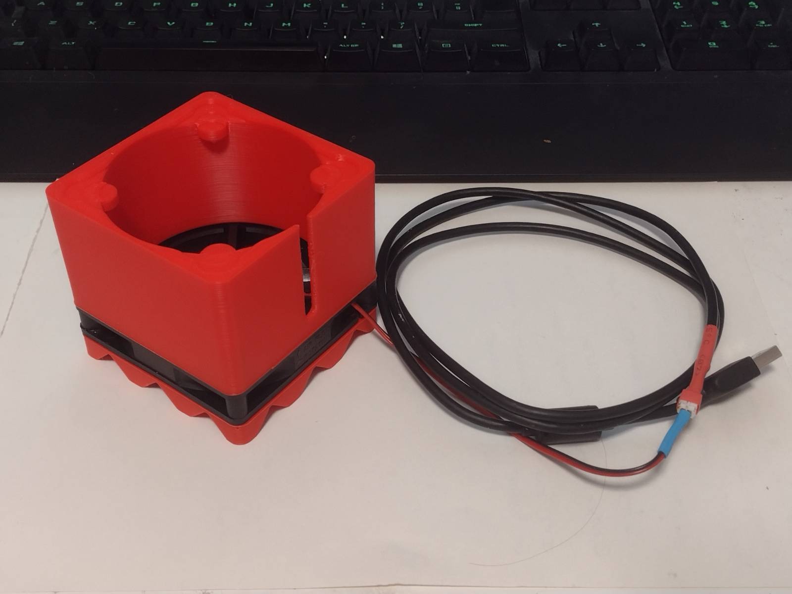 Fan Box Stand by Build_Me_Something | Download free STL model ...