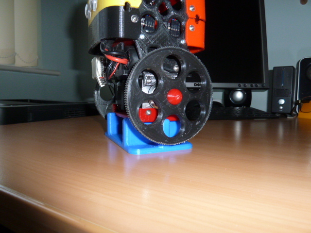 Alternative wheel for the B-Robot (OpenSCAD) by David_J | Download free ...