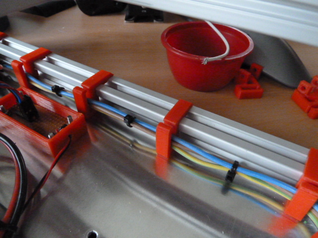 2020 cable guide (OpenSCAD) by David_J | Download free STL model ...