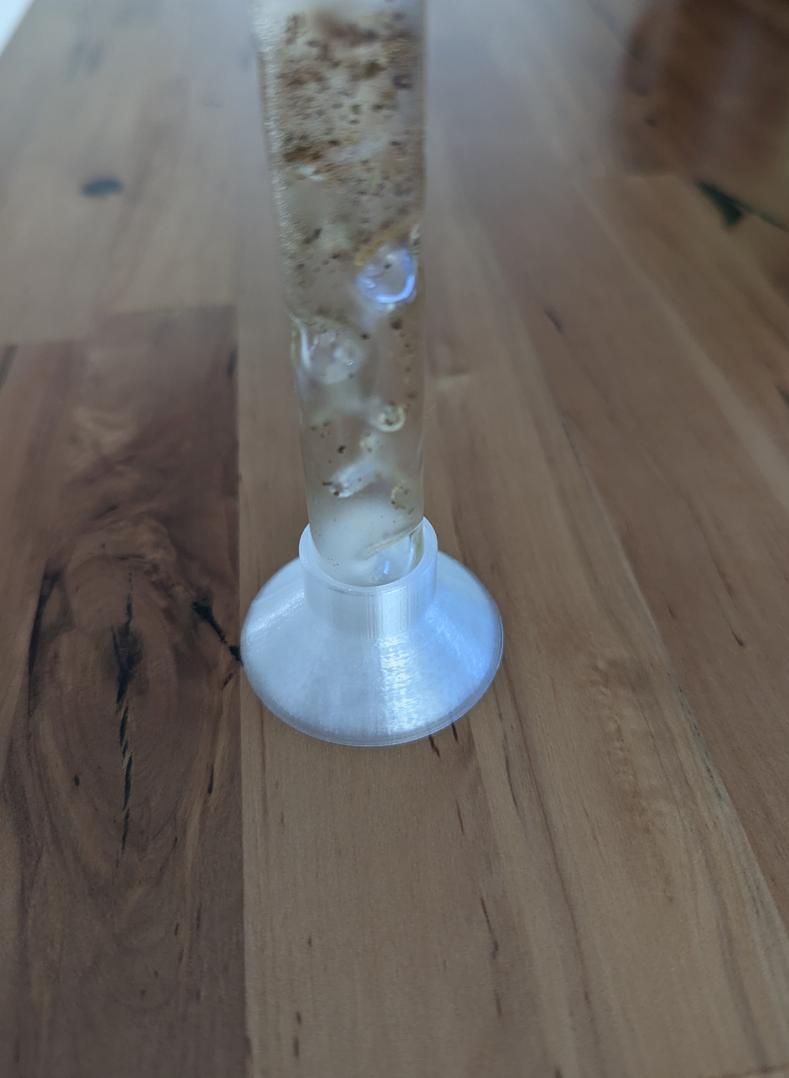 18mm Glass Vaporizer Mouthpiece Stand by hellgiver | Download free STL ...