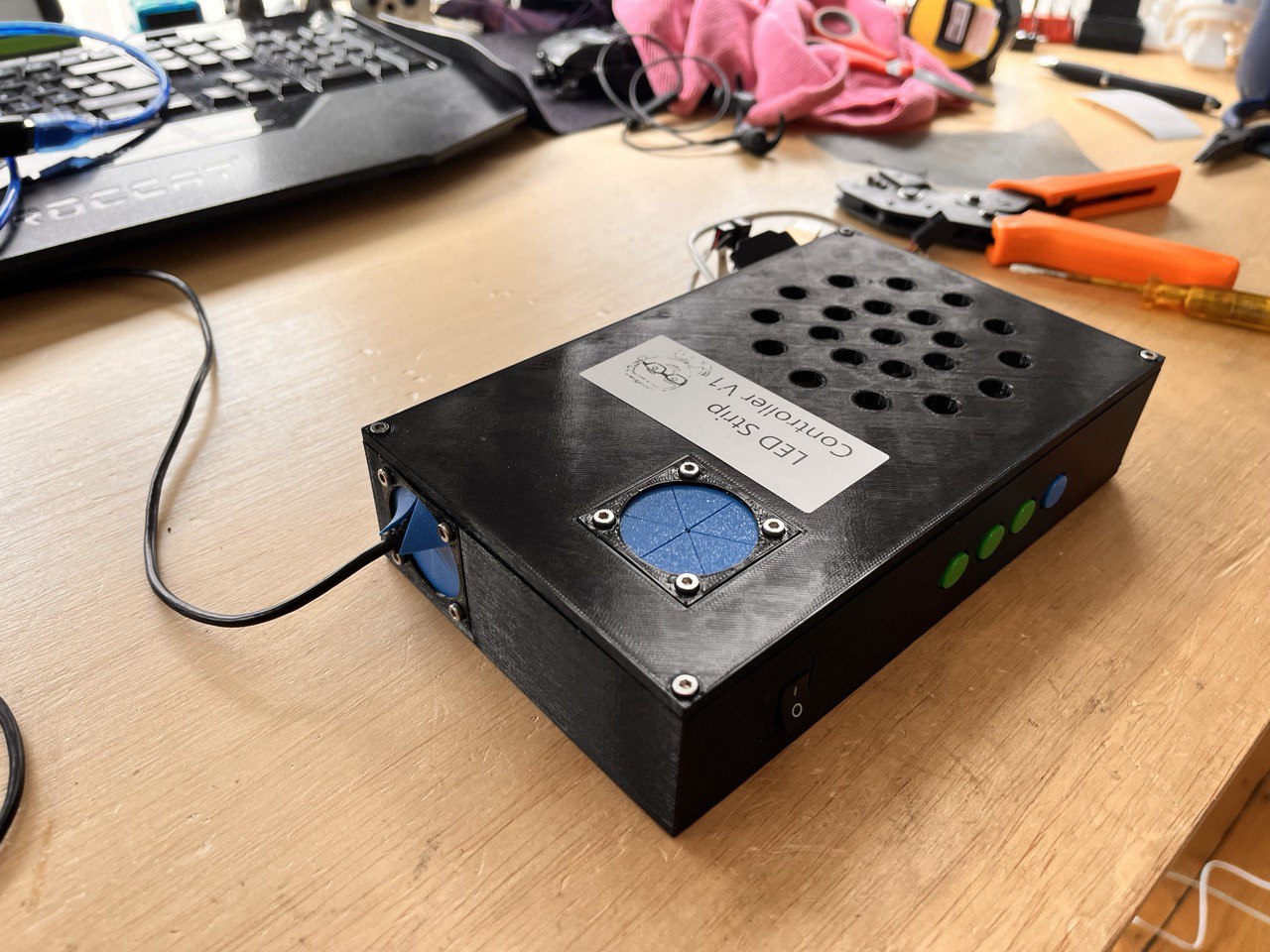 Server Rack LED Strip Controller Veroboard Case by Scott Gibb ...