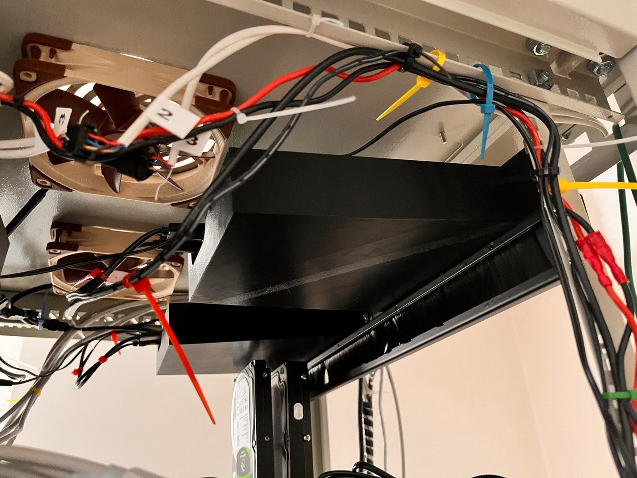 1U HDD Server Rack Panel by Scott Gibb | Download free STL model ...