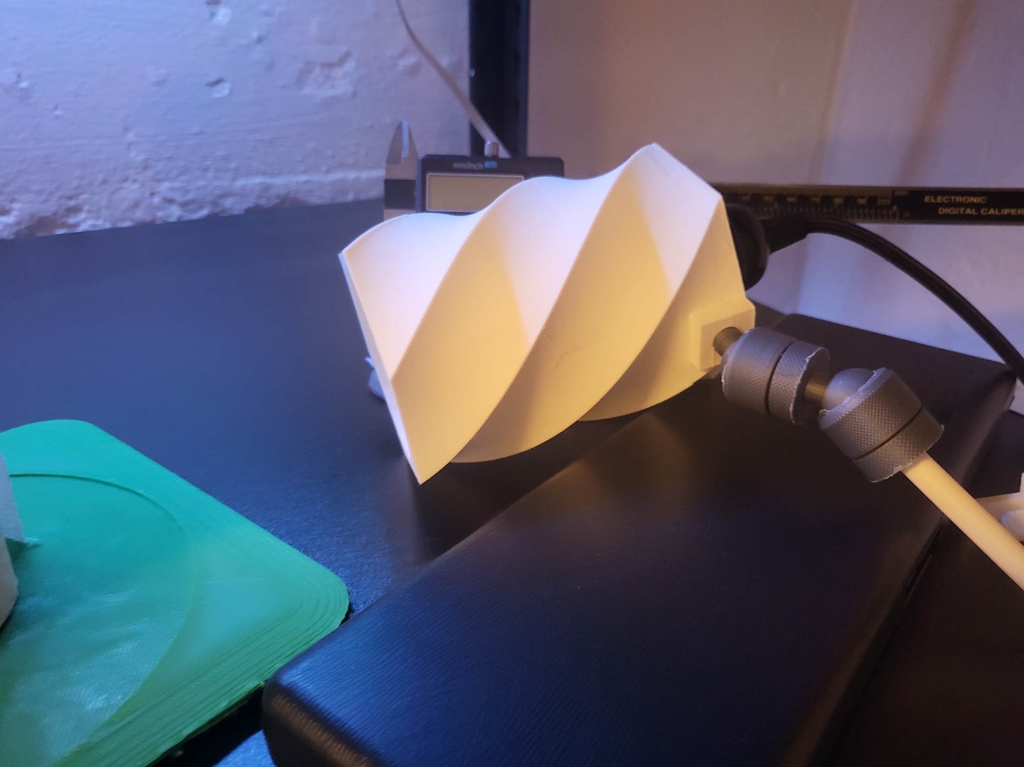 Light Shroud for Articulated Arm by MN Printing Fun | Download free STL ...