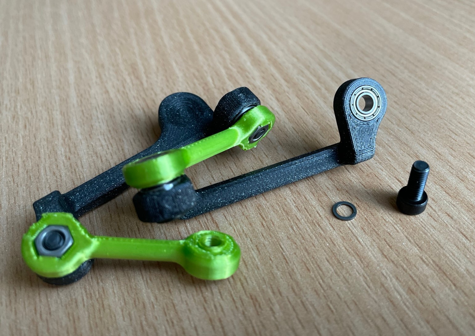 Bennett mechanism with bearings by daniel_hucik | Download free STL ...