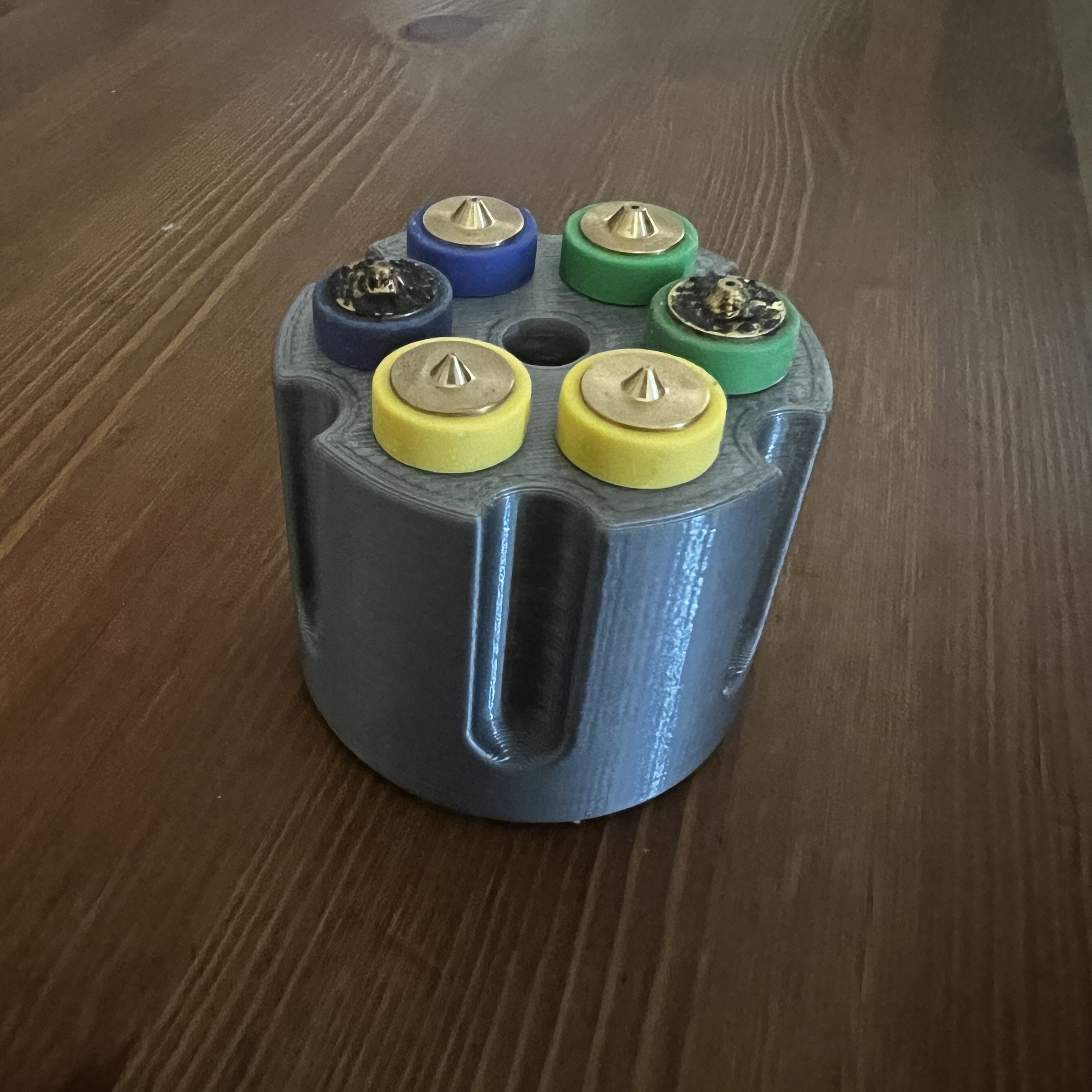 Revo Nozzle Storage Pistol Cylinder by Joe3D | Download free STL model ...