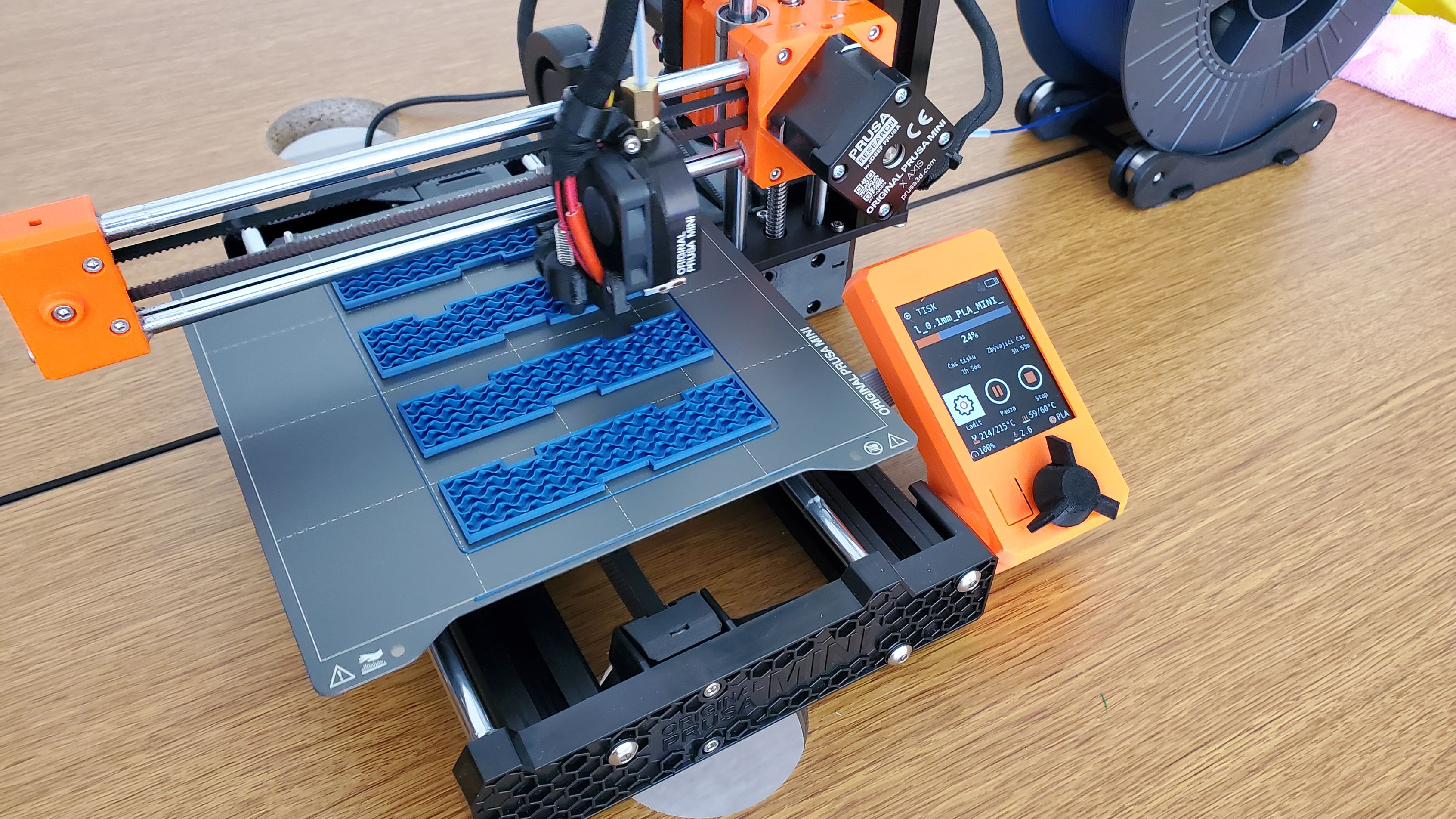 Barevné překážky pro roboty VEX 123 by Pavel Hart | Education ...