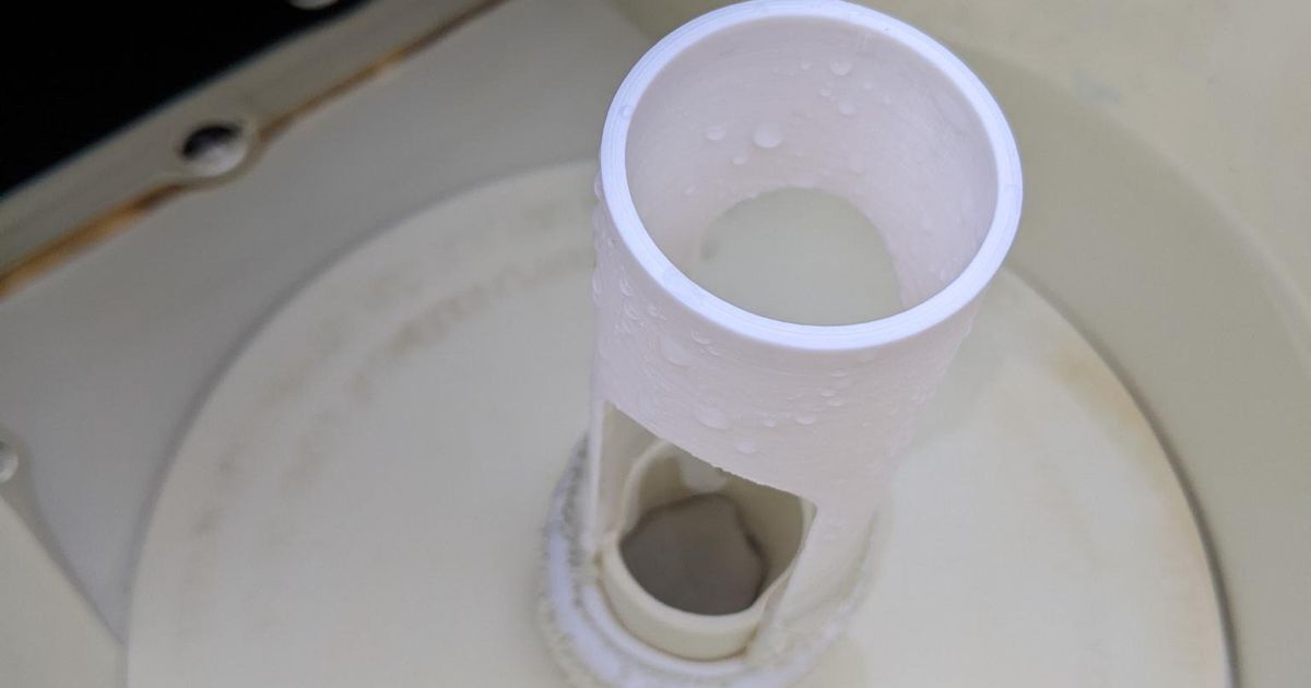 Spacer for Azuro Pool Skimmer Deluxe by wolffm | Download free STL ...