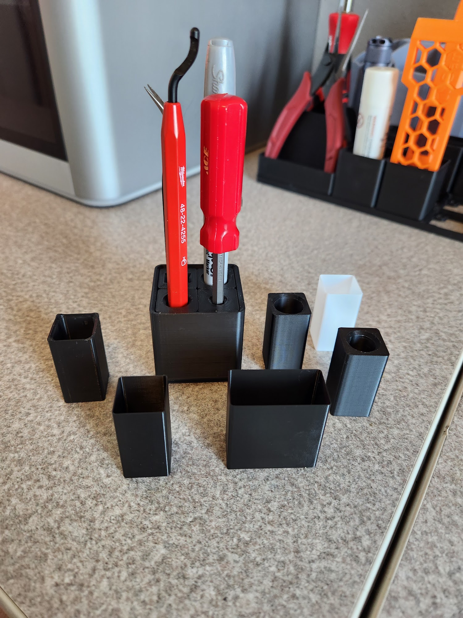 Gridfinity Modular 1/2 Bin Insert for 1/4" bits. by Carl Belcher ...