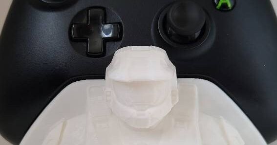 Xbox Controller Stand With Attached MasterChief Bust by Dumond98 ...