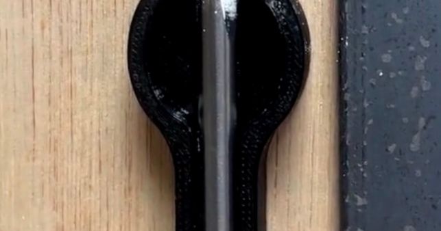 Wall mounted magnetic holder for 6mm dagger-bit. by 13fingerfx ...