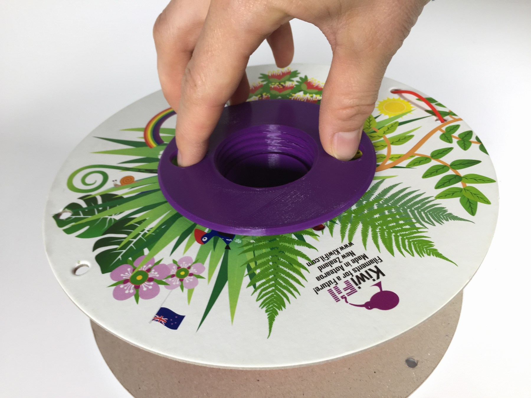 Spool saver - emergency solution for broken cardboard spools! by ...