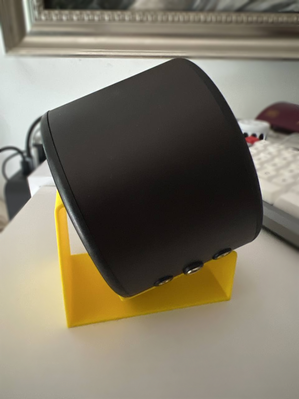 Minirig 3 bluetooth speaker stand by illuminati | Download free STL ...