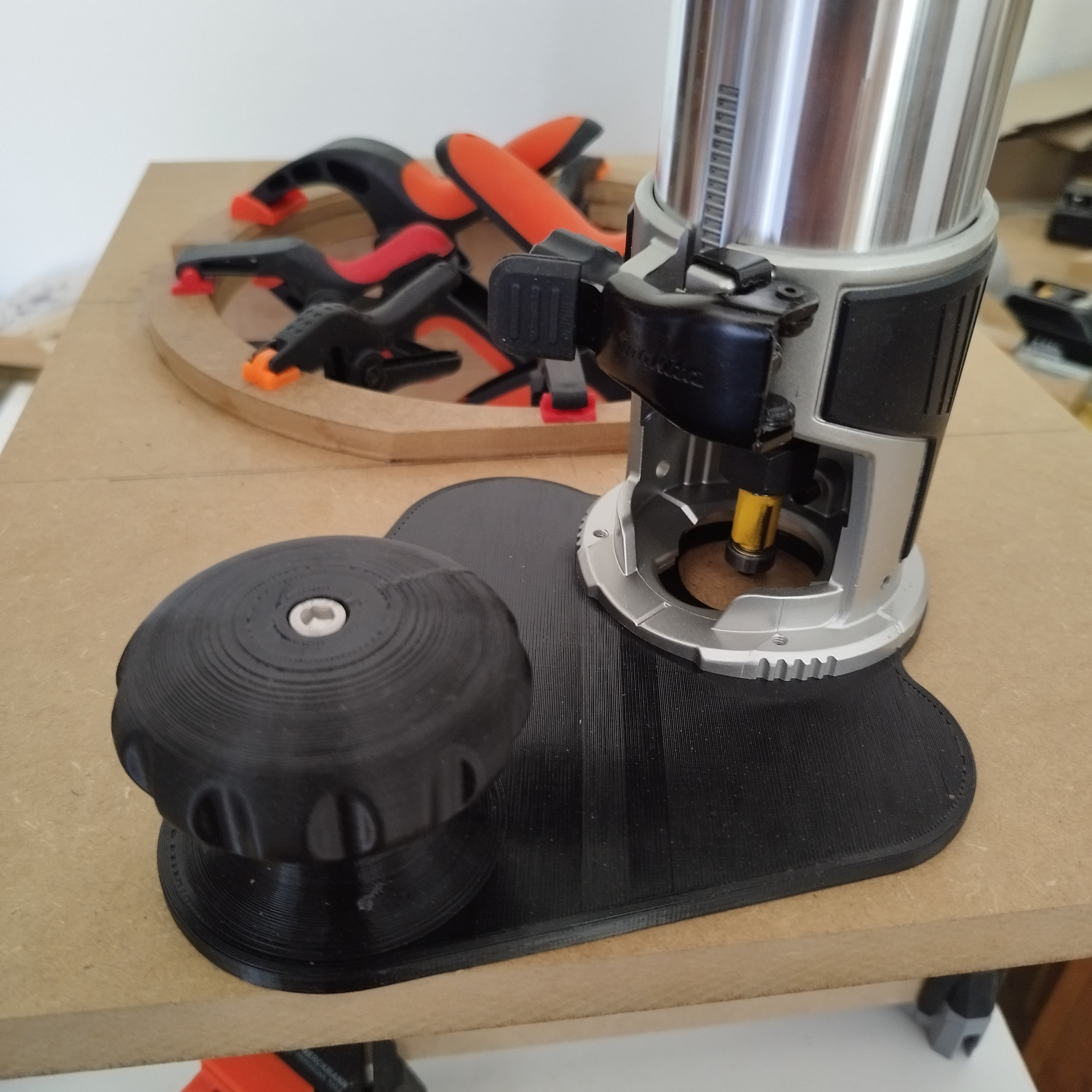 large baseplate for Makita/Katsu routers by LucMeister | Download free ...