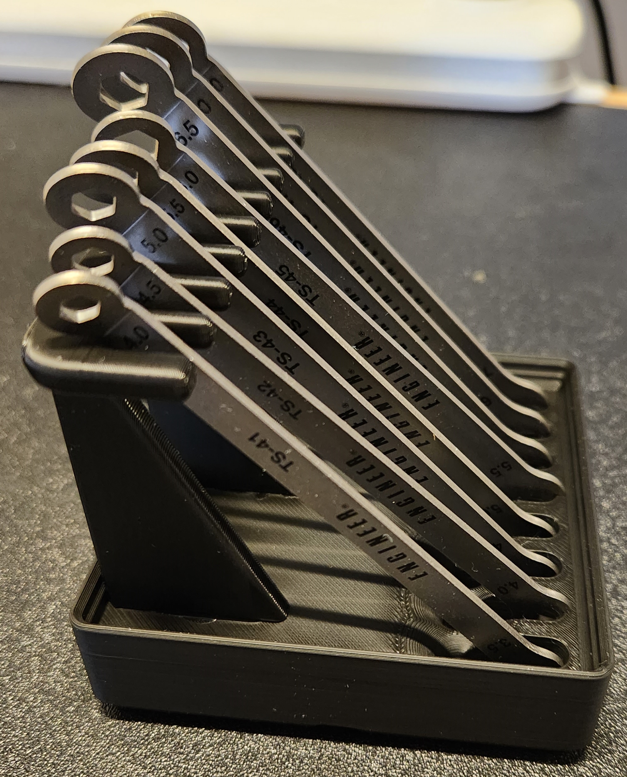 Gridfinity rack for 8 small wrenches or tweezers by mhwlng | Download ...