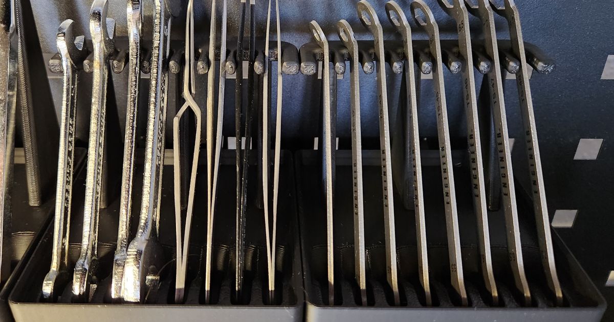 Gridfinity rack for 8 small wrenches or tweezers by mhwlng | Download ...