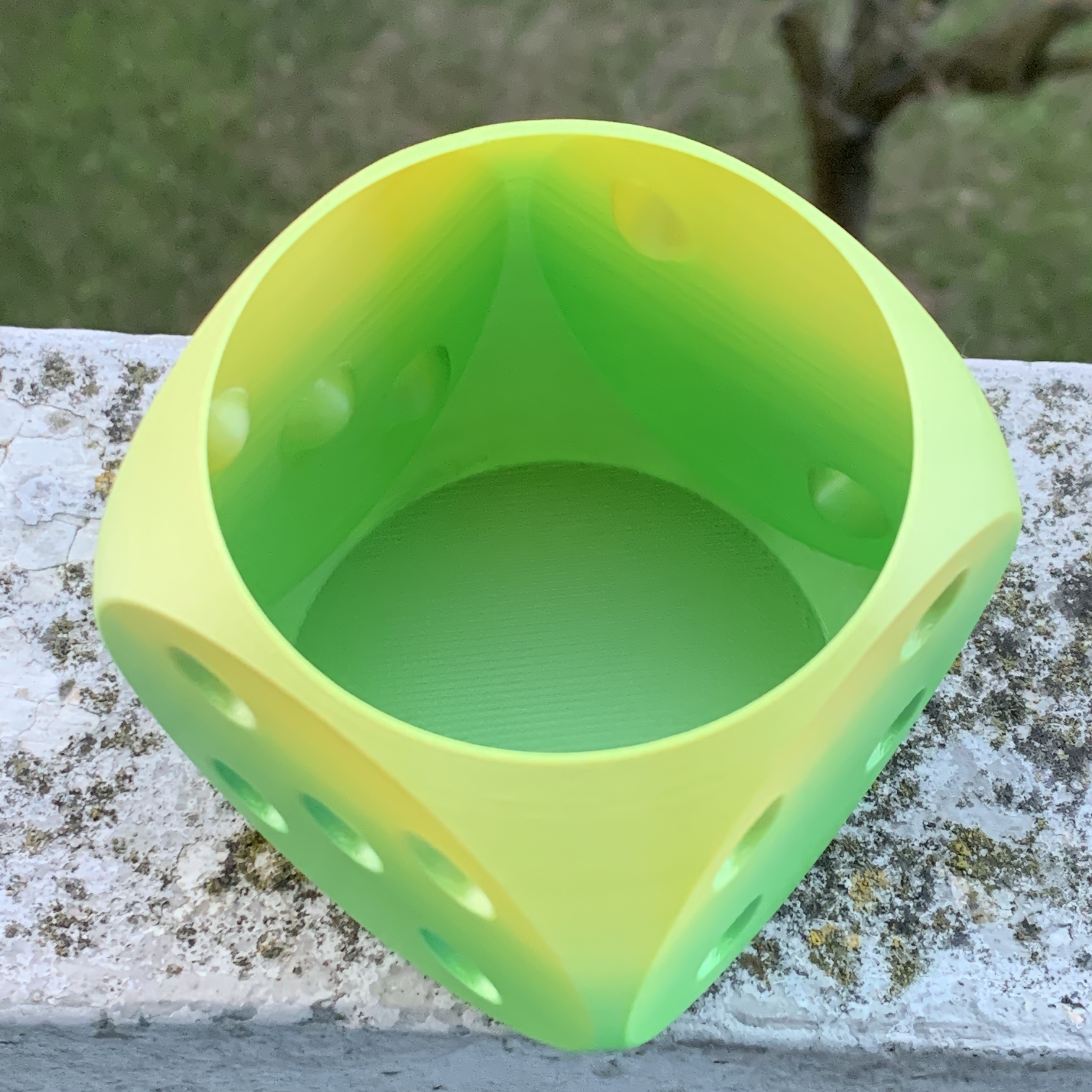 Dice flower pot vase mode with inner pot by maxkf | Download free STL ...