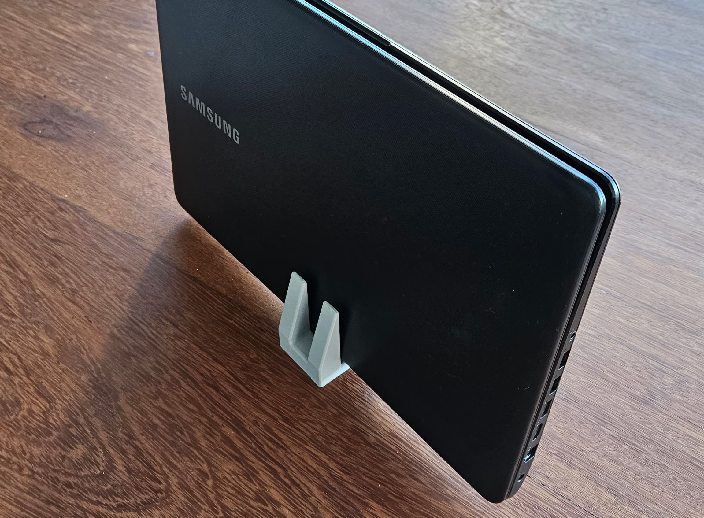 Notebook Support by viniciussimm | Download free STL model | Printables.com