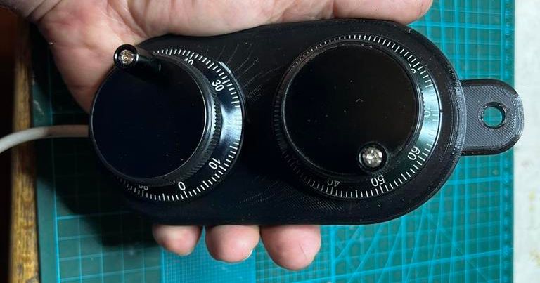 Handwheel Pulse Encoder Dual Axis by Kisssys | Download free STL model ...