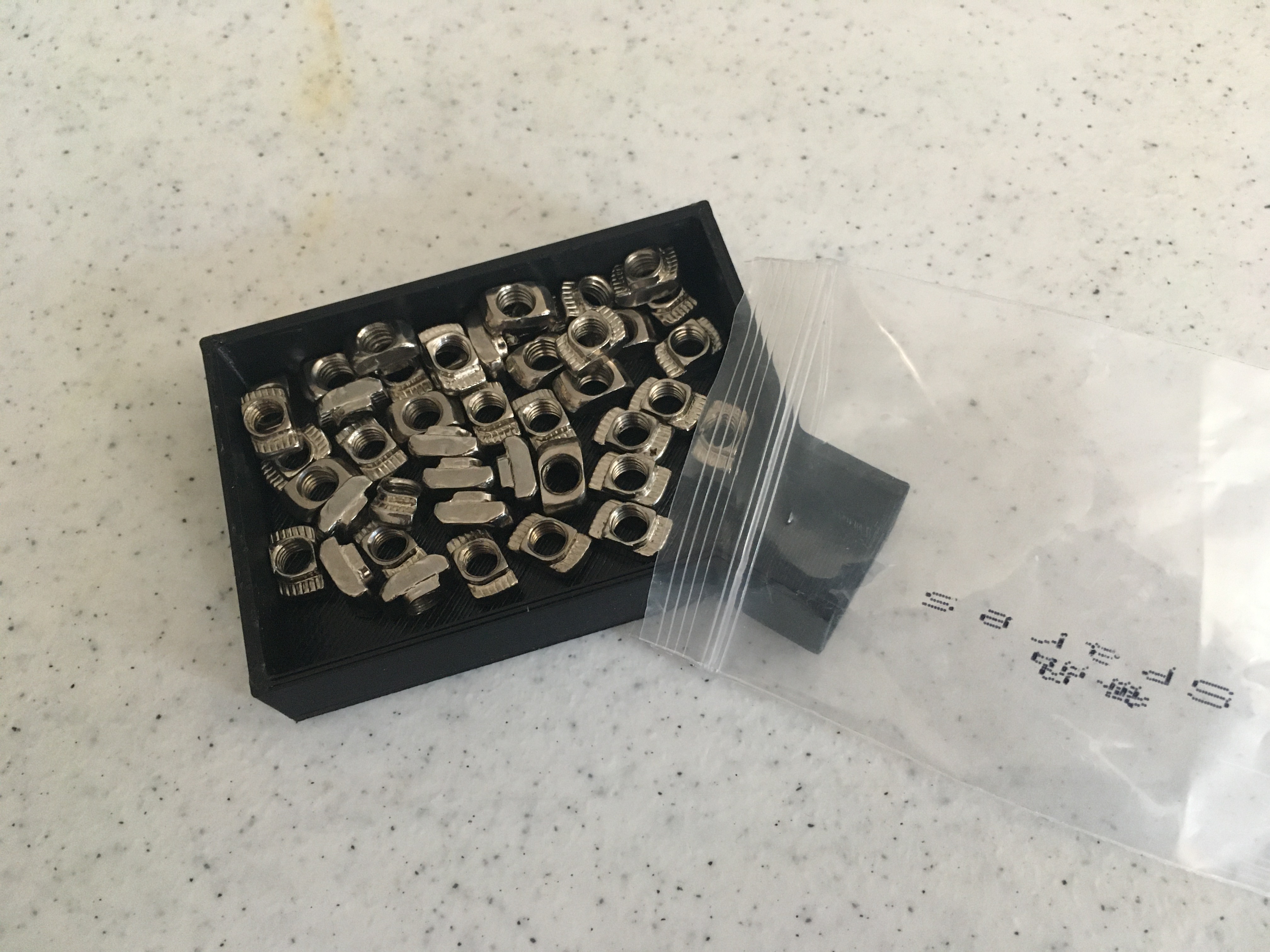 Screw holder/ tray by Kenner's Adventurous Design | Download free STL ...