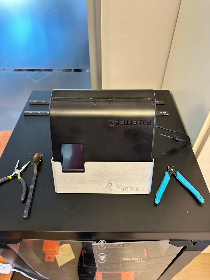 Standalone Drybox, spool holder for Enclosure V2 and Mosaic Palette ...