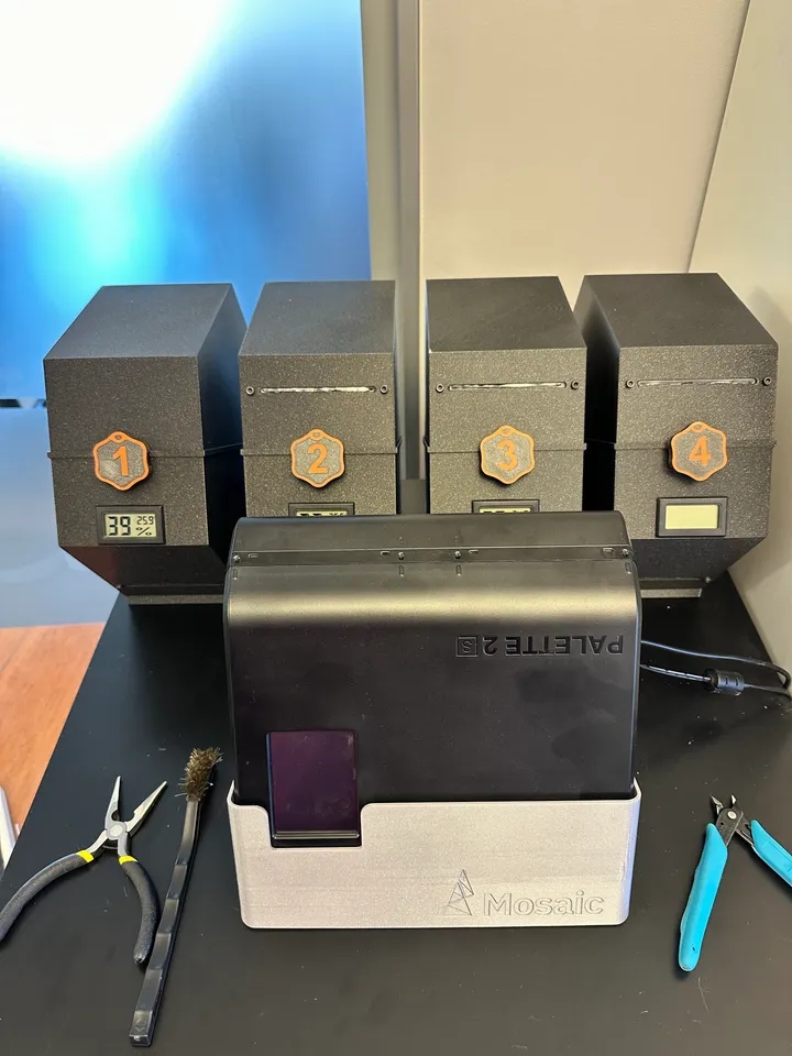 Standalone Drybox, spool holder for Enclosure V2 and Mosaic Palette ...