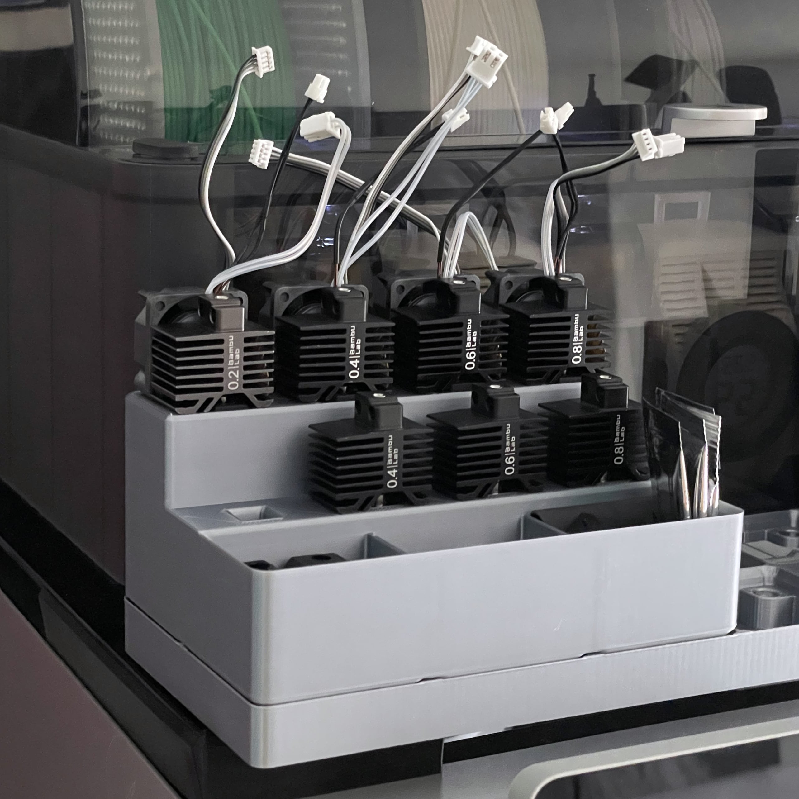 Gridfinity Holder for 8 Bambu Lab Hotends/Nozzles by schiko | Download ...