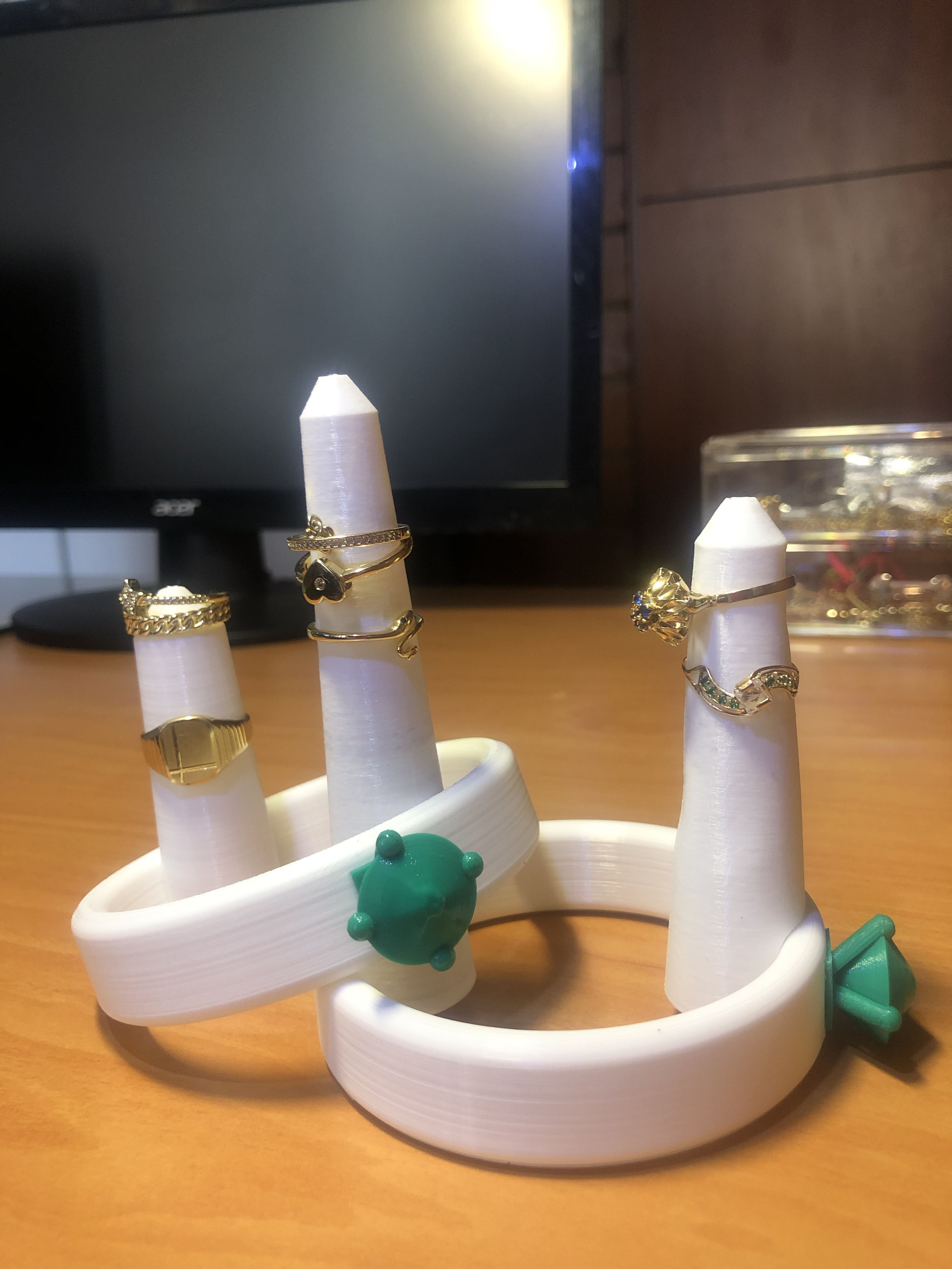 Elegant Ring Holder by Juancho | Download free STL model | Printables.com