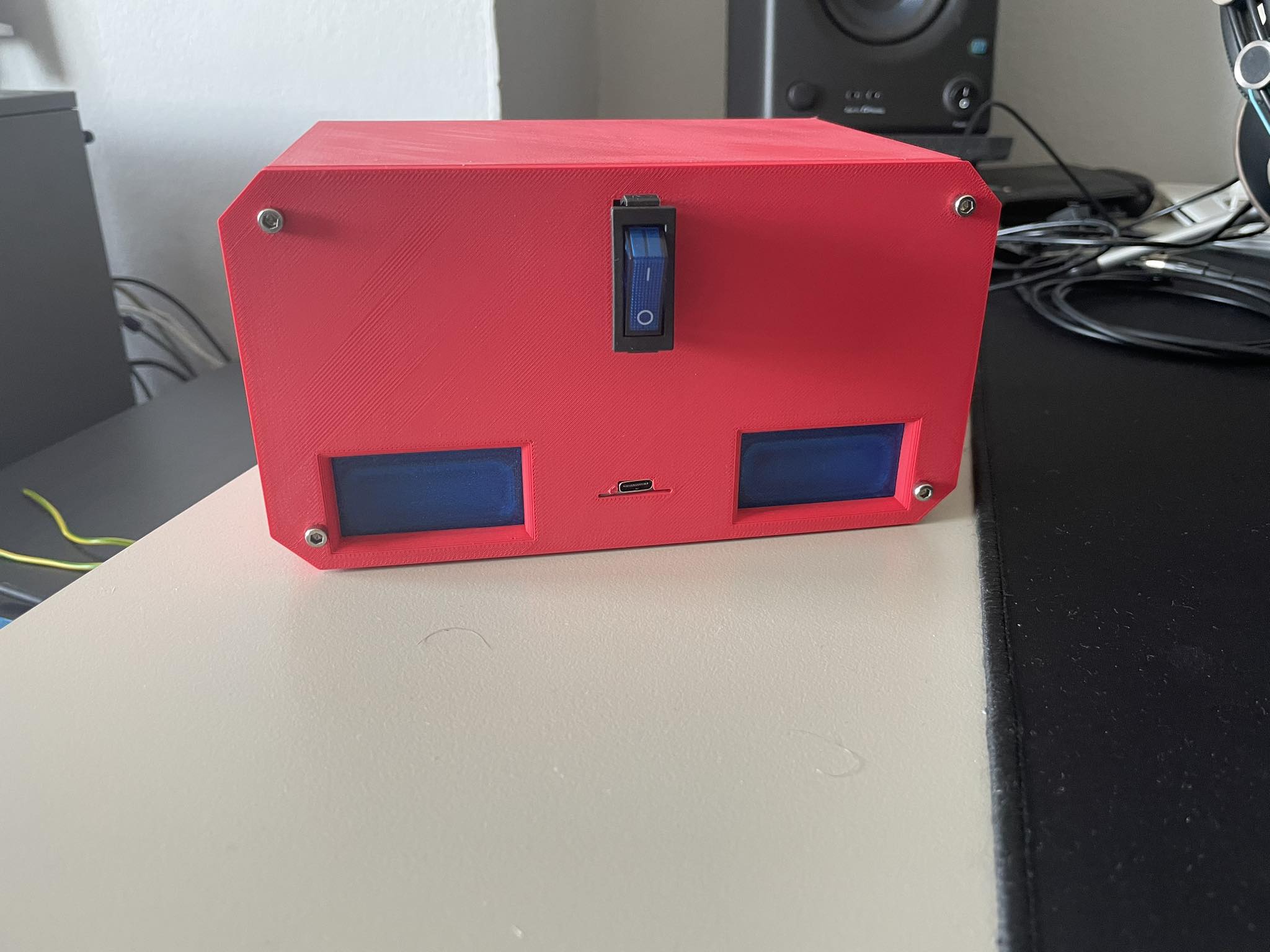 2.5" bluetooth stereo speaker box by Fevon | Download free STL model ...