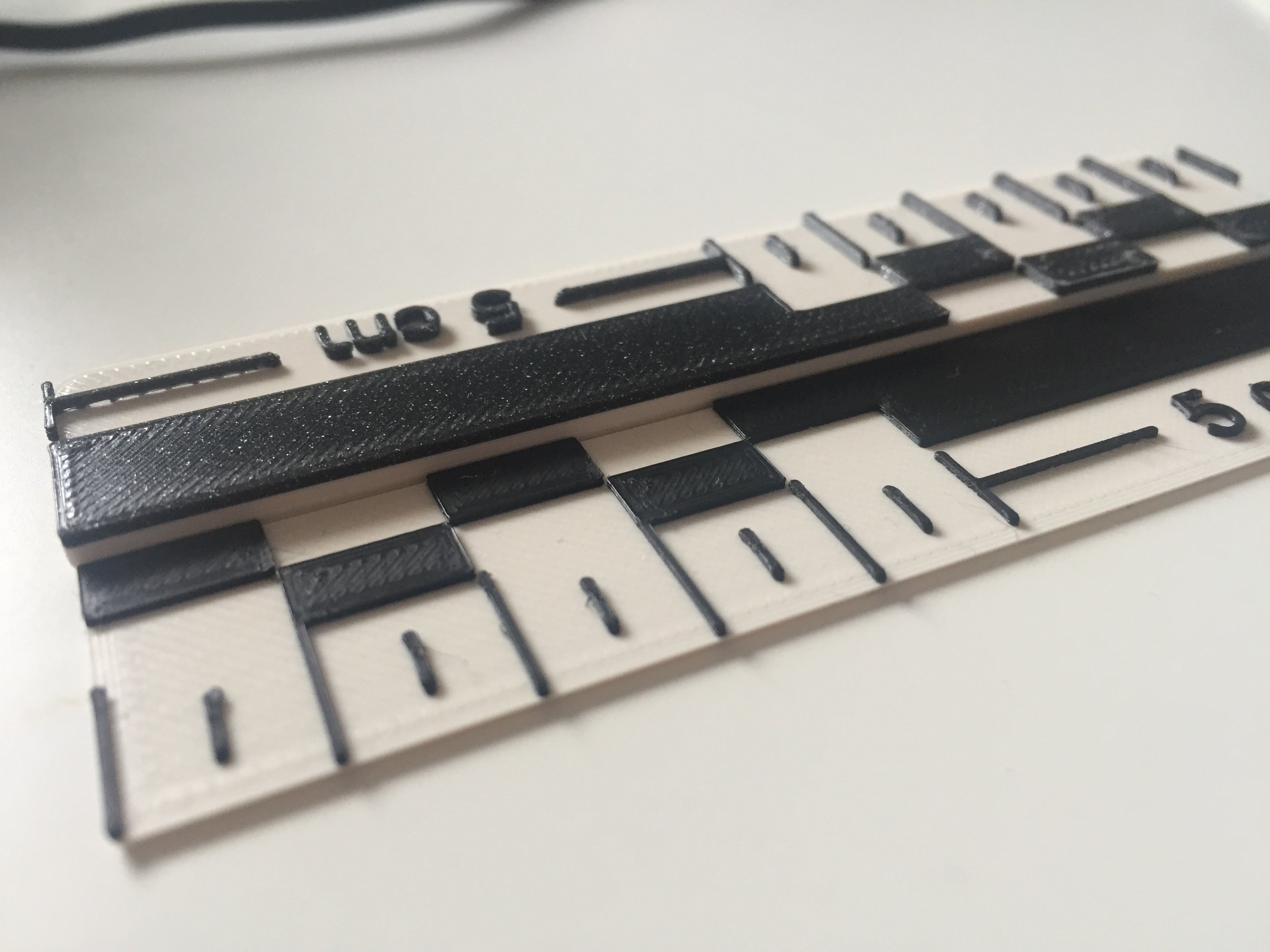 Photography Scale - 10 cm by Maeshmaker | Download free STL model ...
