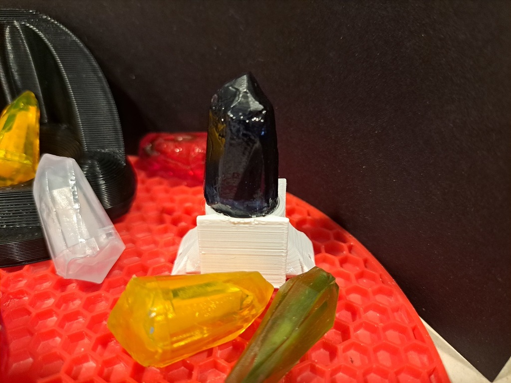 Kyber Crystal - Modern, Slim Stand by Tinkerers Cove | Download free ...