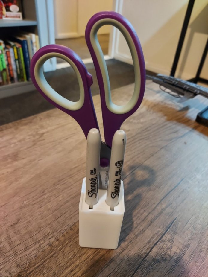 Gridfinity Scissors and Sharpie Holder by UKMarsJ | Download free STL ...