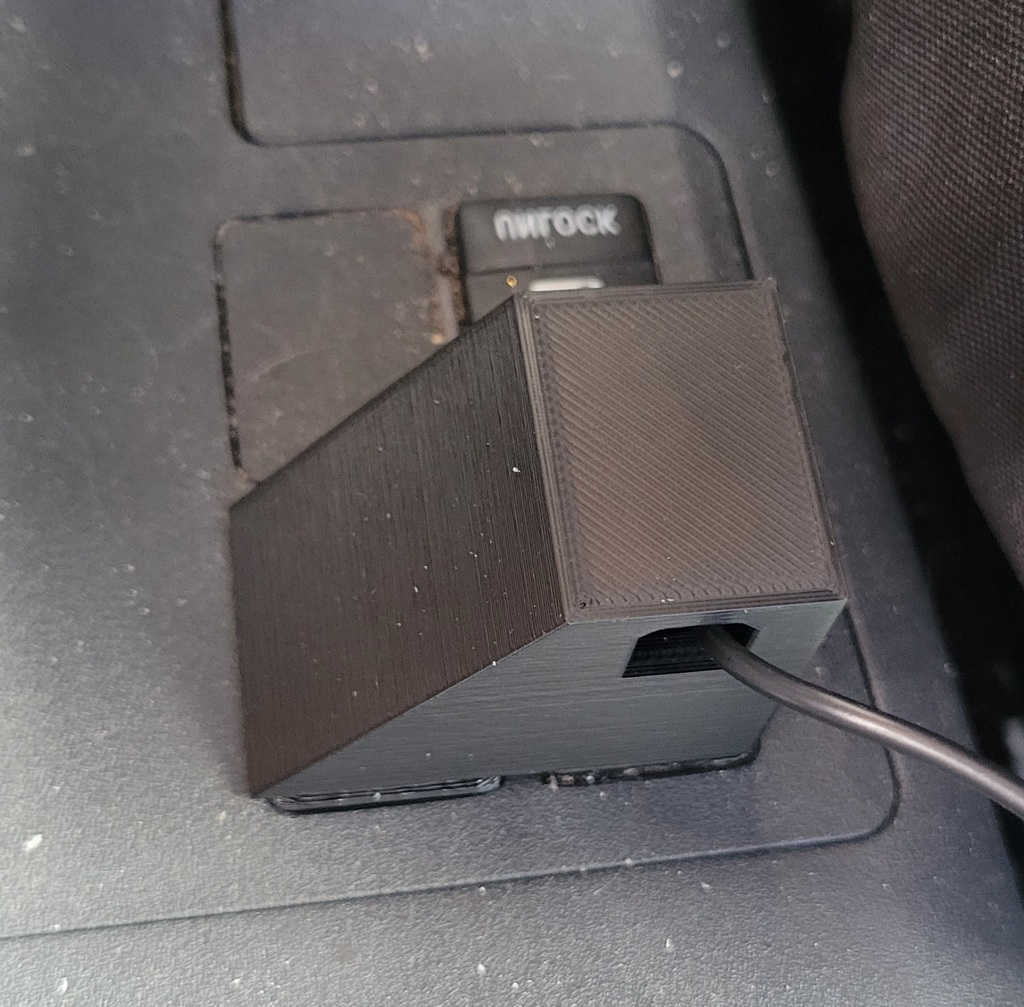 Aux Cord Protector Cover for Yaris by emaker | Download free STL model ...