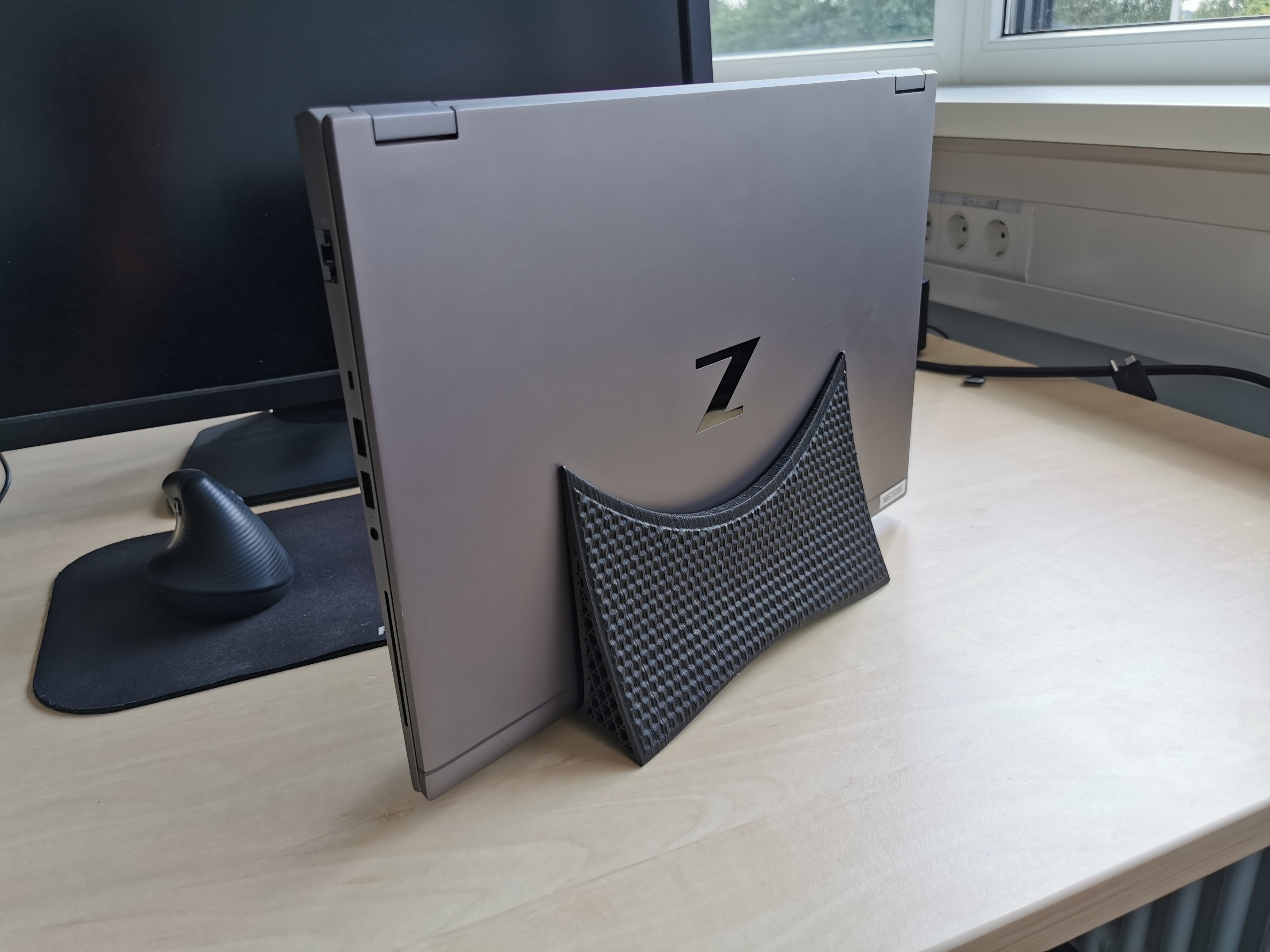 Self adjusting vertical laptop stand flexure by Pit96 | Download free ...